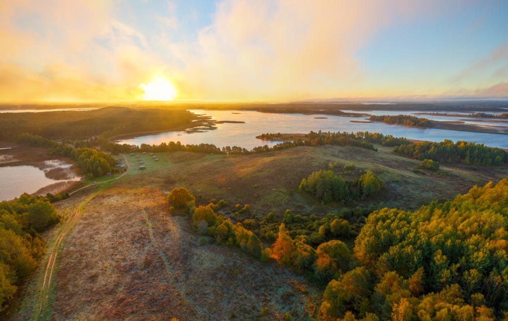 7 Destinasi Wisata Belarusia Yang Memiliki Keindahan Yang Unik Dan ...