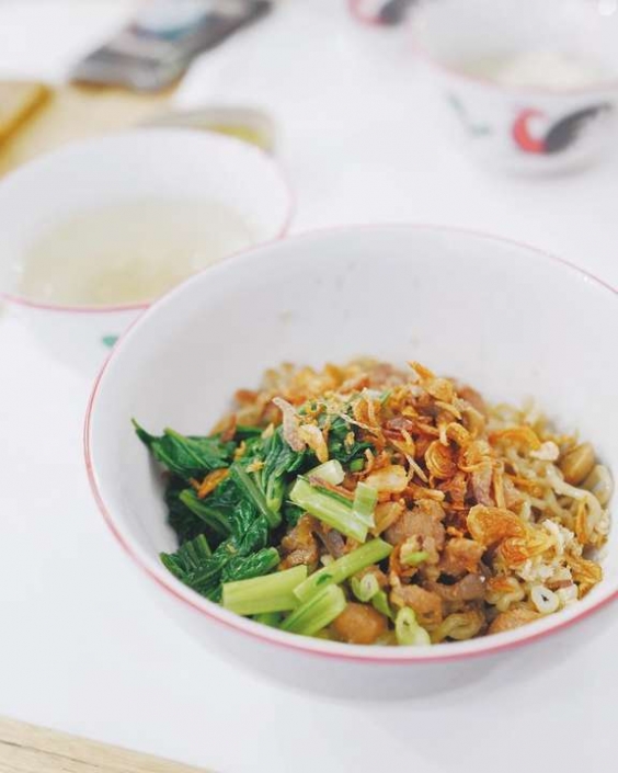 Menikmati Lezatnya Bakmi Dan Kopi Di Kedai SiniLagi Jakarta