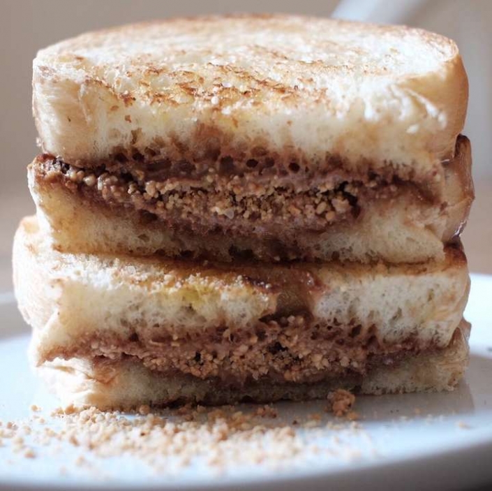 5 Roti Nogat Jakarta Terlezat Dengan Topping Berlimpah