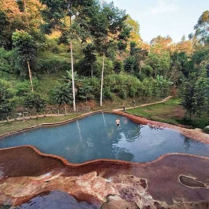 5 Wisata Pemandian Air Panas Garut Terbaik Dan Terpopuler Yang Wajib Kamu Kunjungi
