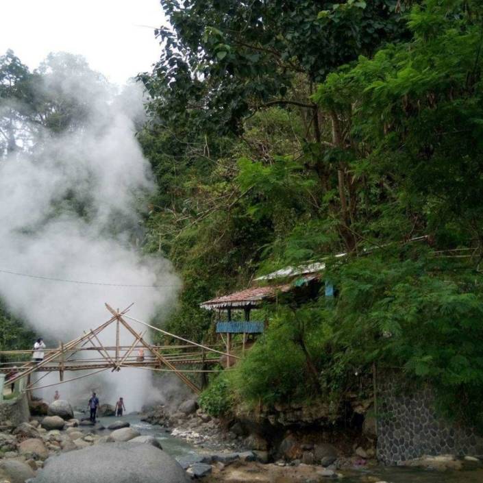 5 Wisata Pemandian Air Panas Garut Terbaik Dan Terpopuler Yang Wajib Kamu Kunjungi