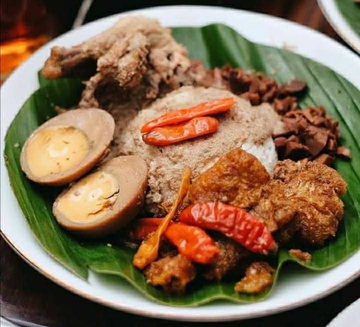 5 Warung Gudeg Sleman Terlezat Dan Terkenal Di Yogyakarta, Cita Rasanya ...