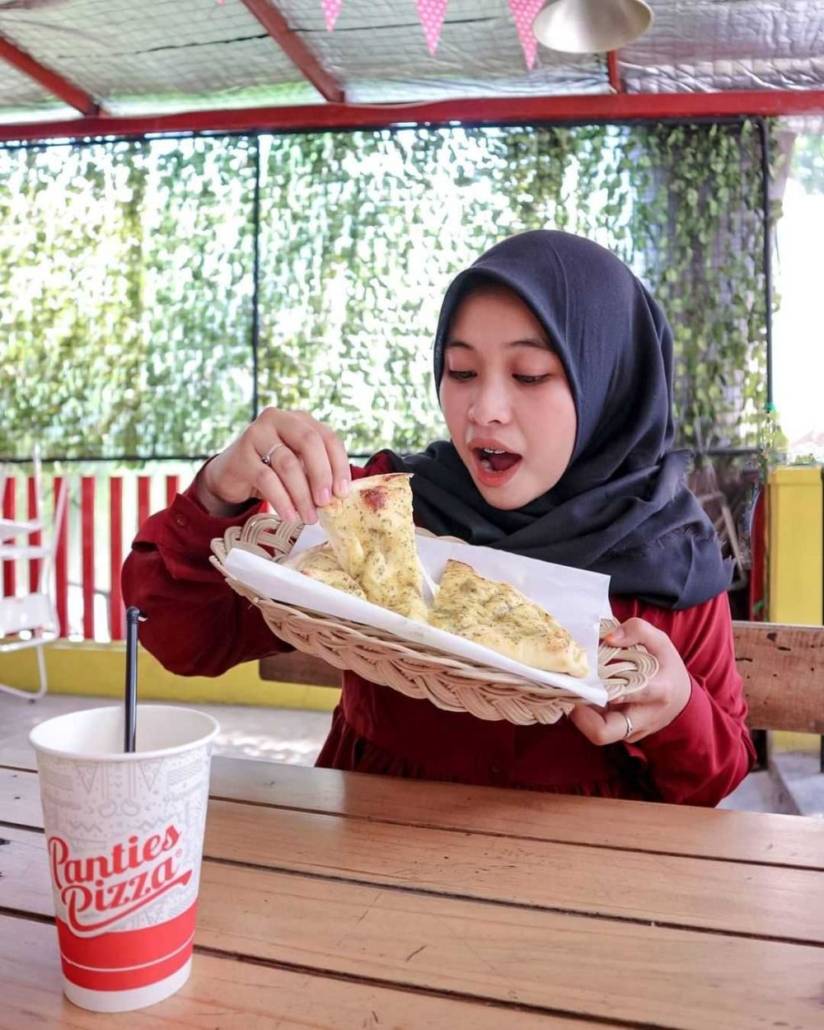 6 Restoran Pizza Solo Terkenal Akan Kelezatannya Dengan Harga ...
