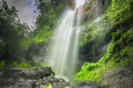 6 Destinasi Wisata Air Terjun Cilacap Dihiasi Pemandangan Eksotis Dan ...