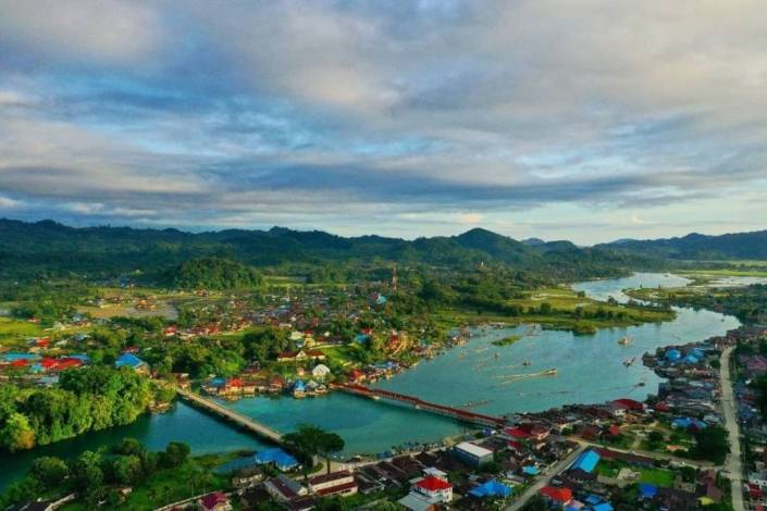 5 Destinasi Wisata Poso Terpopuler Yang Wajib Untuk Kamu Kunjungi
