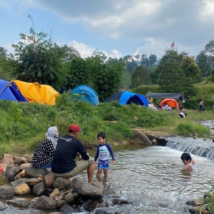 5 Camping Tepi Sungai Bandung Yang Menenangkan Syahdu Dan Sejuk