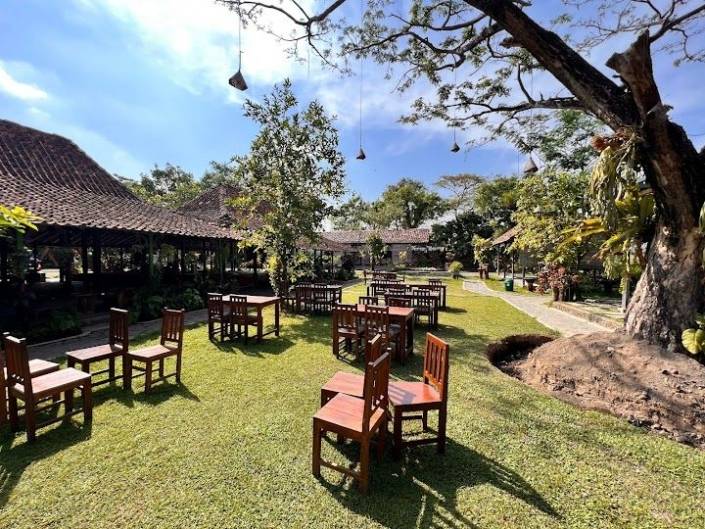 5 Restoran Instagramable Bantul Dengan Konsep Bangunan Tradisional Yang ...